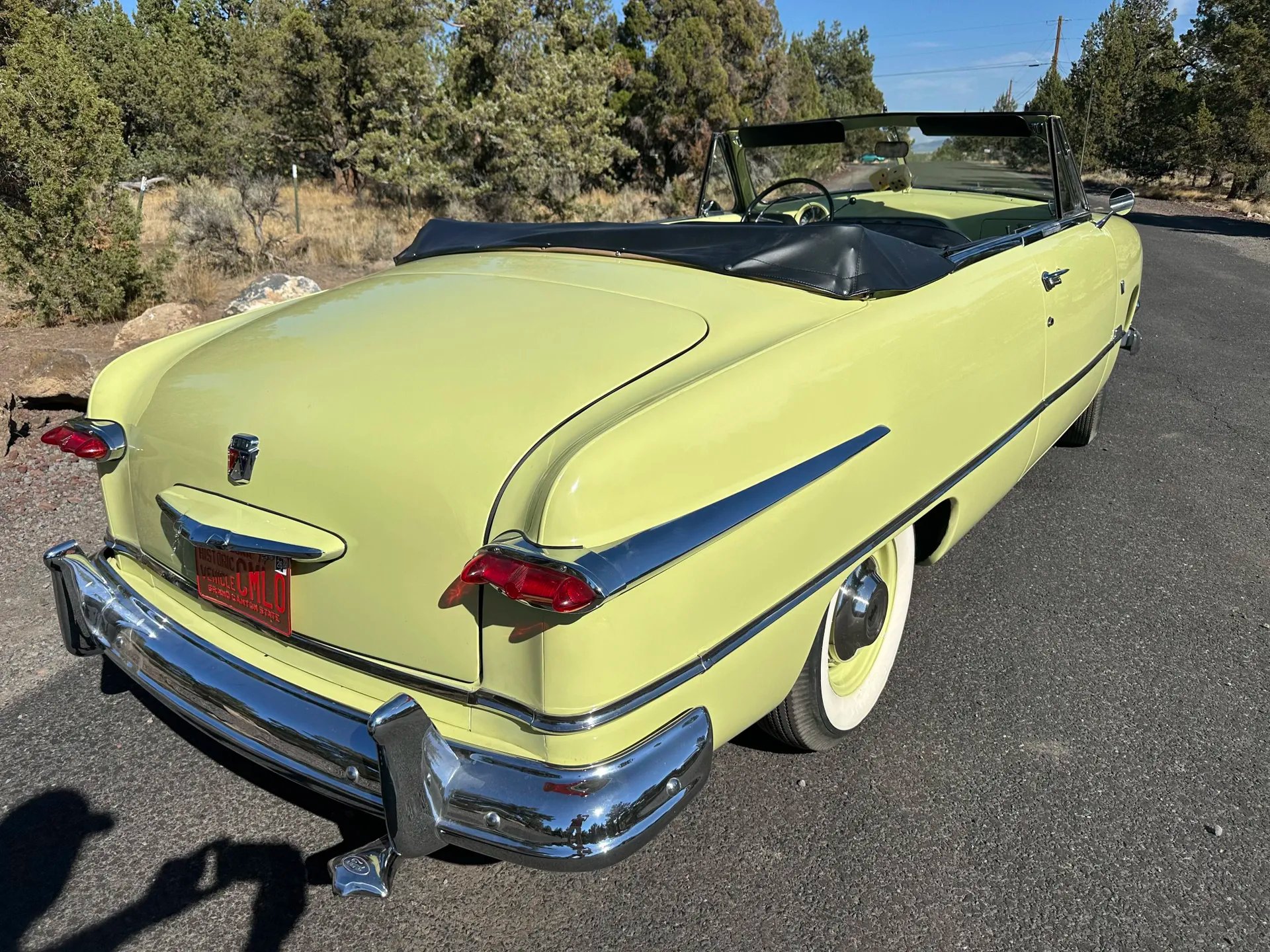 Solve 1951 Ford convertible in Sportsmans Green rear jigsaw puzzle ...