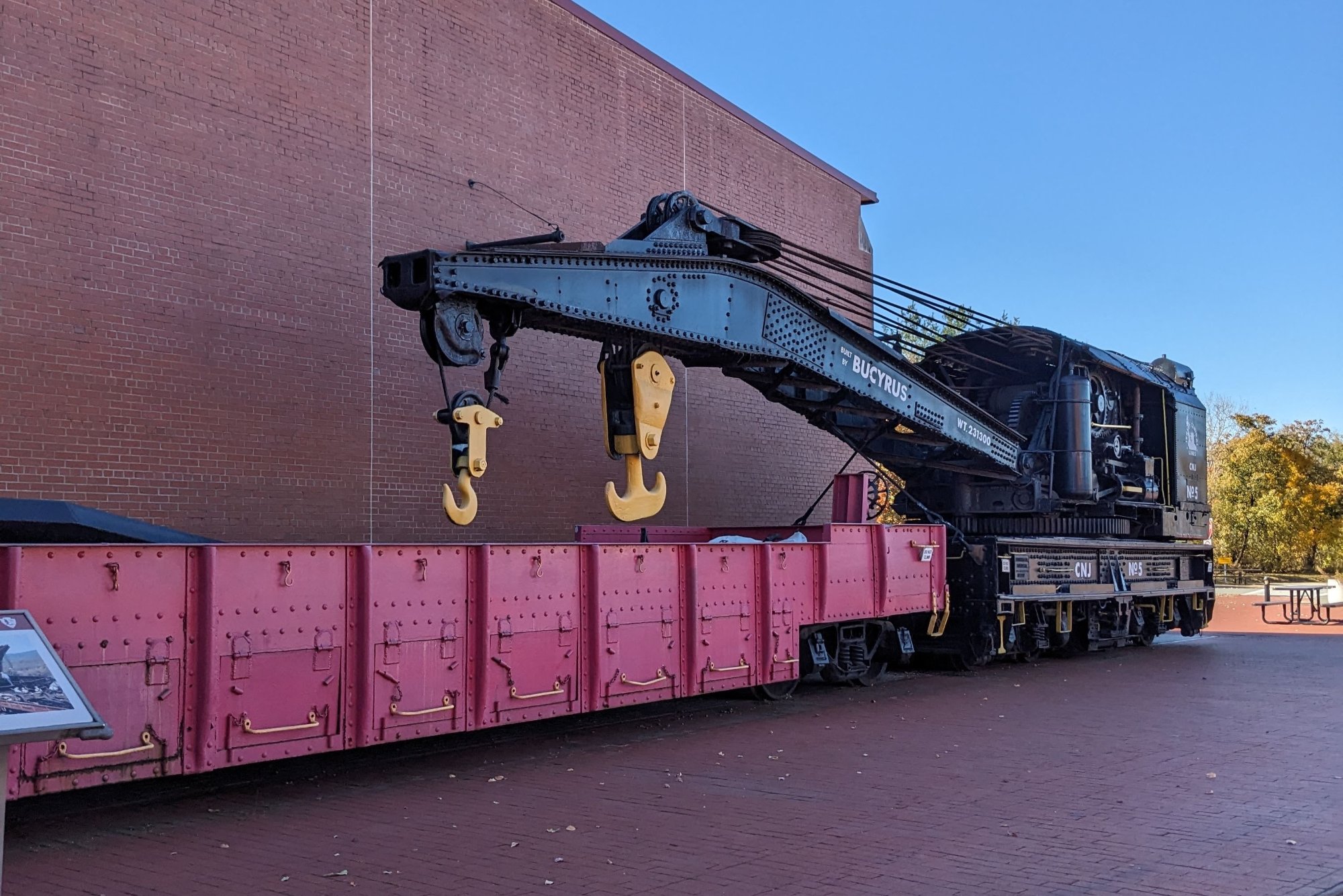 Solve Steam-powered wrecking crane jigsaw puzzle online with 96 pieces