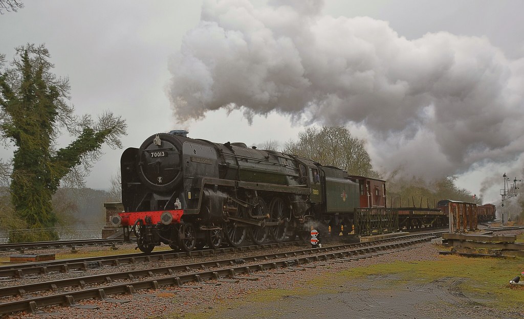 Solve BR Standard Class 7 Locomotive 70013 'Oliver Cromwell jigsaw ...