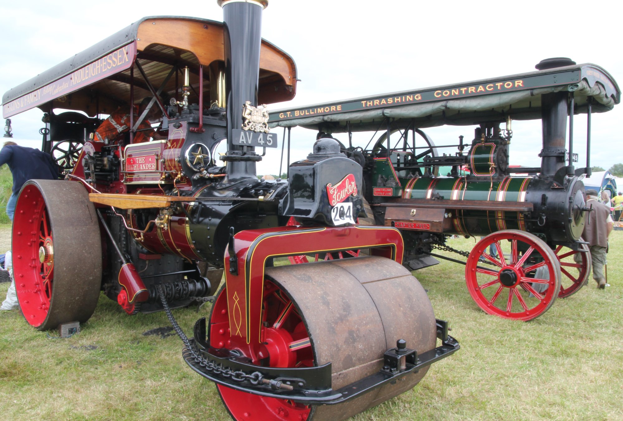 Solve RR_#0167 Steam Roller and Traction Engine jigsaw puzzle online ...