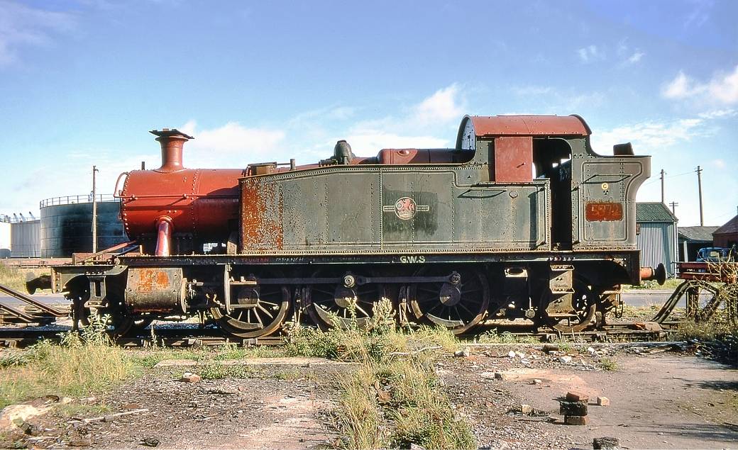 Solve Rusty Loco jigsaw puzzle online with 104 pieces