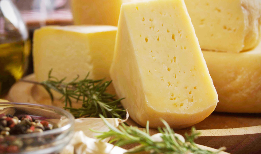 Solve Parmesan cheese jigsaw puzzle online with 66 pieces