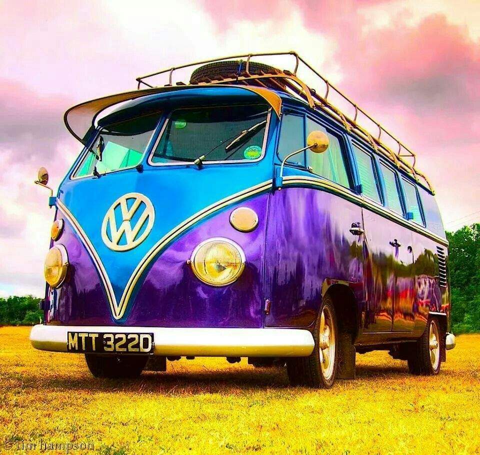 Solve Vintage VW bus! Bandit.... jigsaw puzzle online with 90 pieces