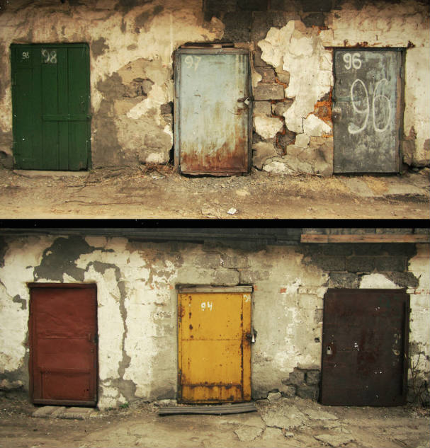 Solve two x three doors jigsaw puzzle online with 110 pieces