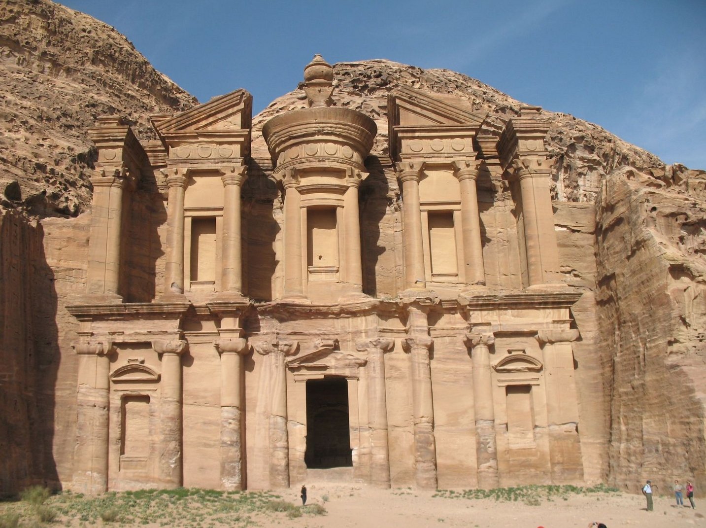 Solve Petra, Kloster Ad Deir (الدير) jigsaw puzzle online with 88 pieces