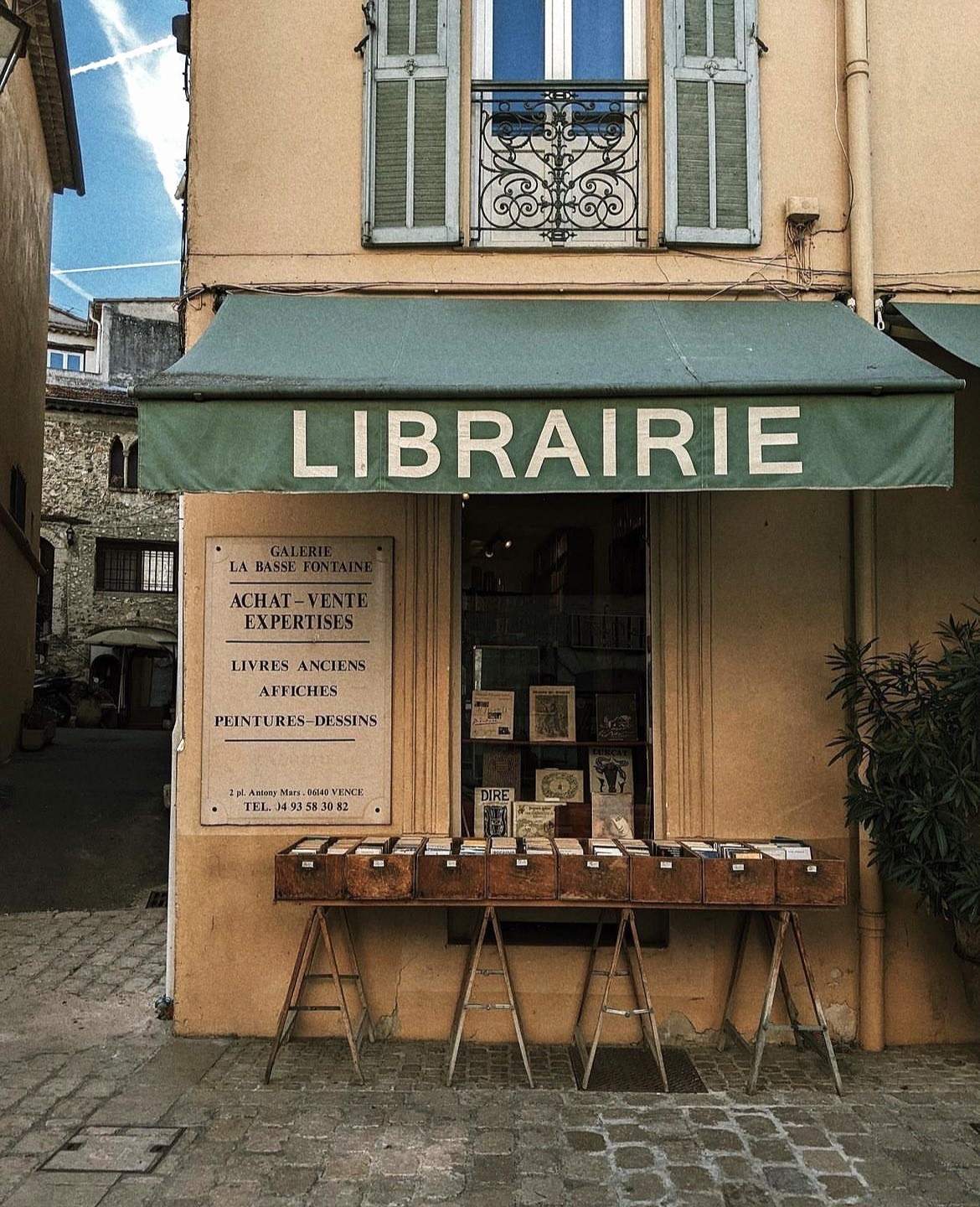 Solve The Bookshop of Ancient Pages in Vence France jigsaw puzzle ...