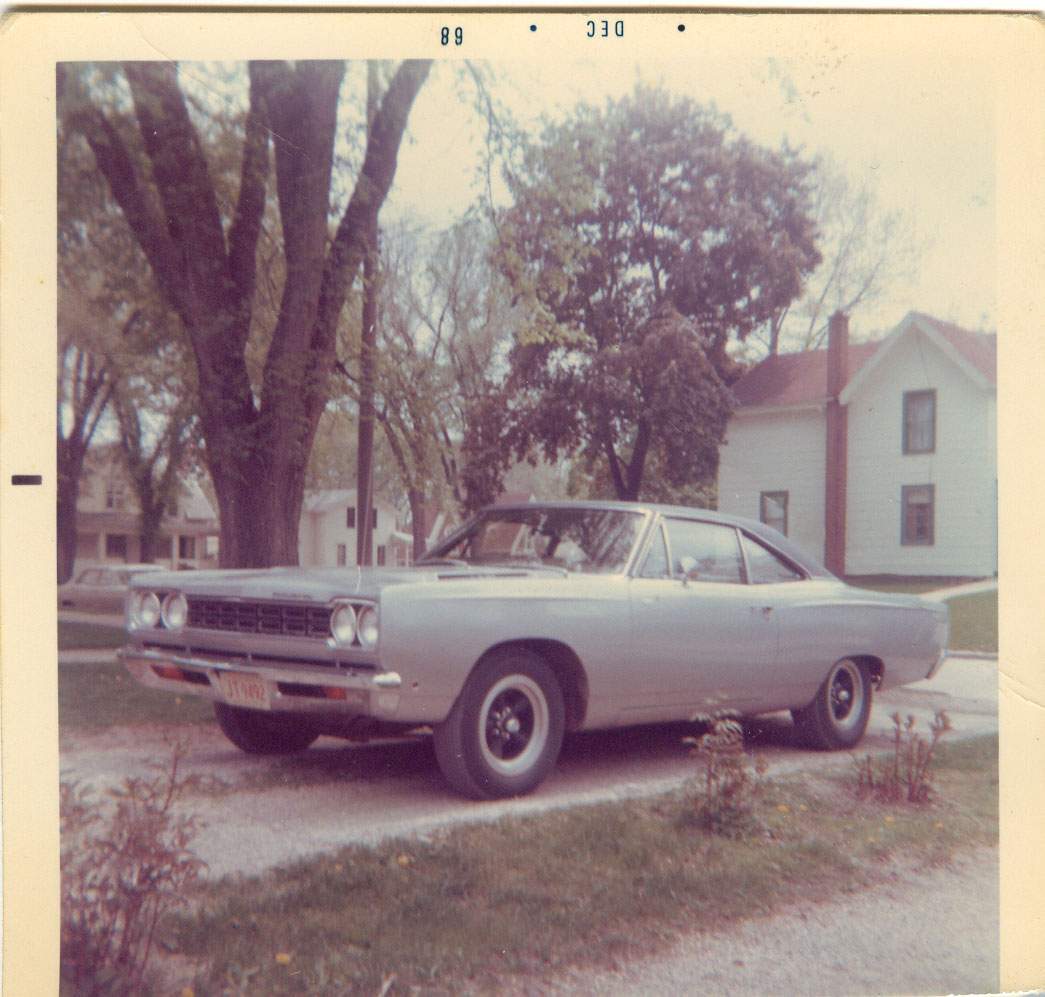 Solve Road Runner jigsaw puzzle online with 72 pieces