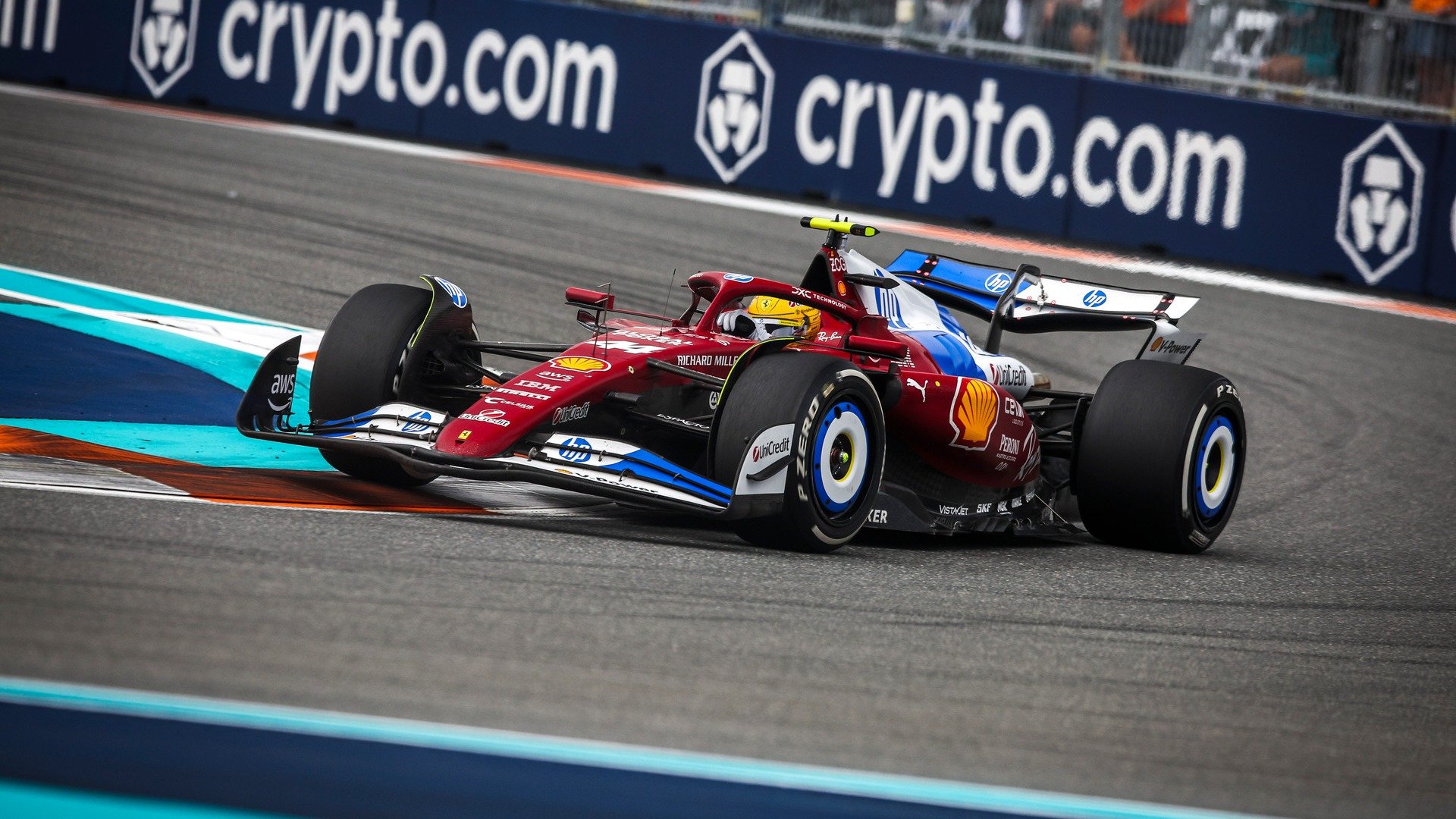 Solve 2025 - FERRARI jigsaw puzzle online with 198 pieces