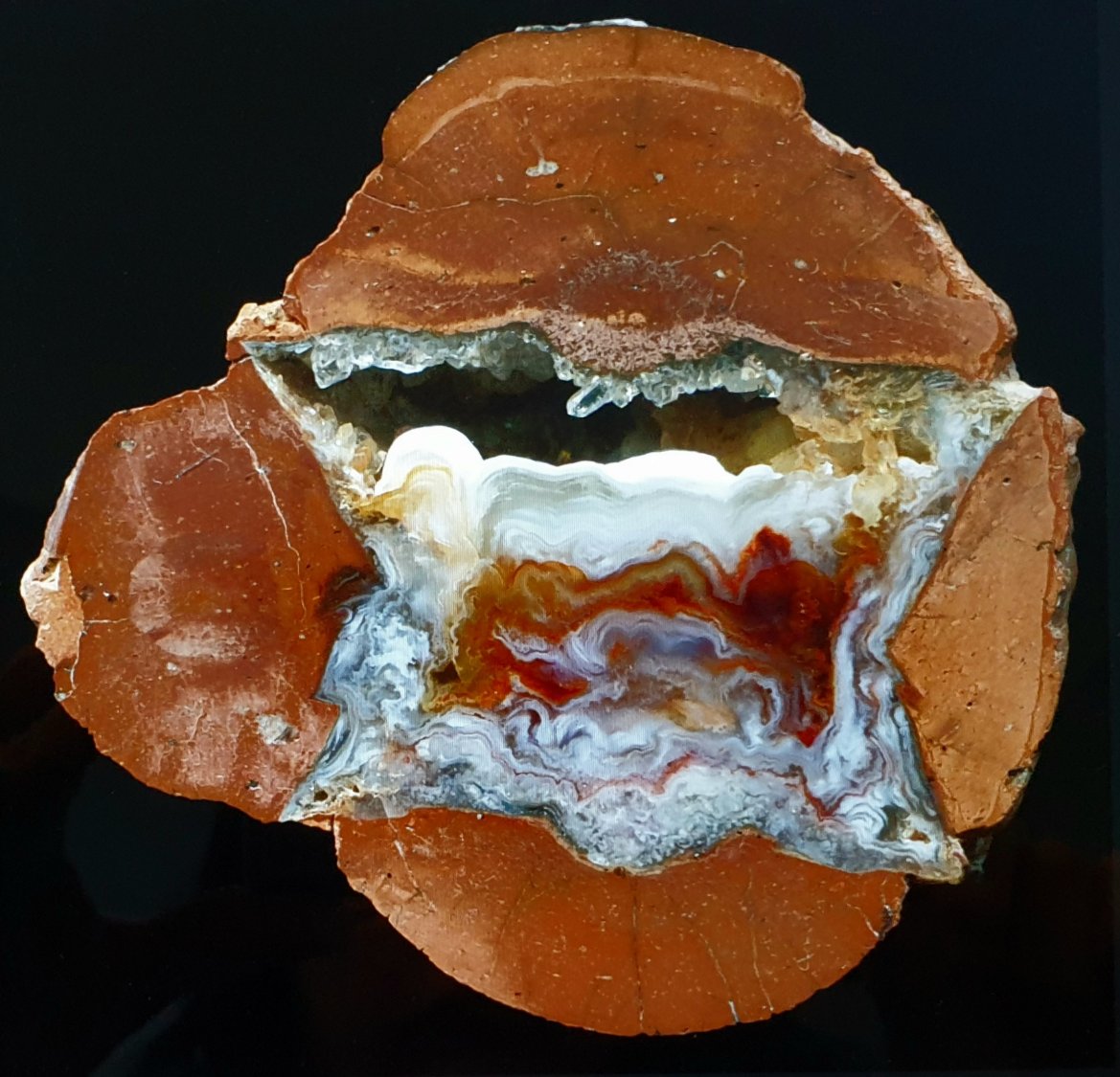 Solve "Half Eaten Cream Donut With Raspberry Jam". jigsaw puzzle online with 25 pieces