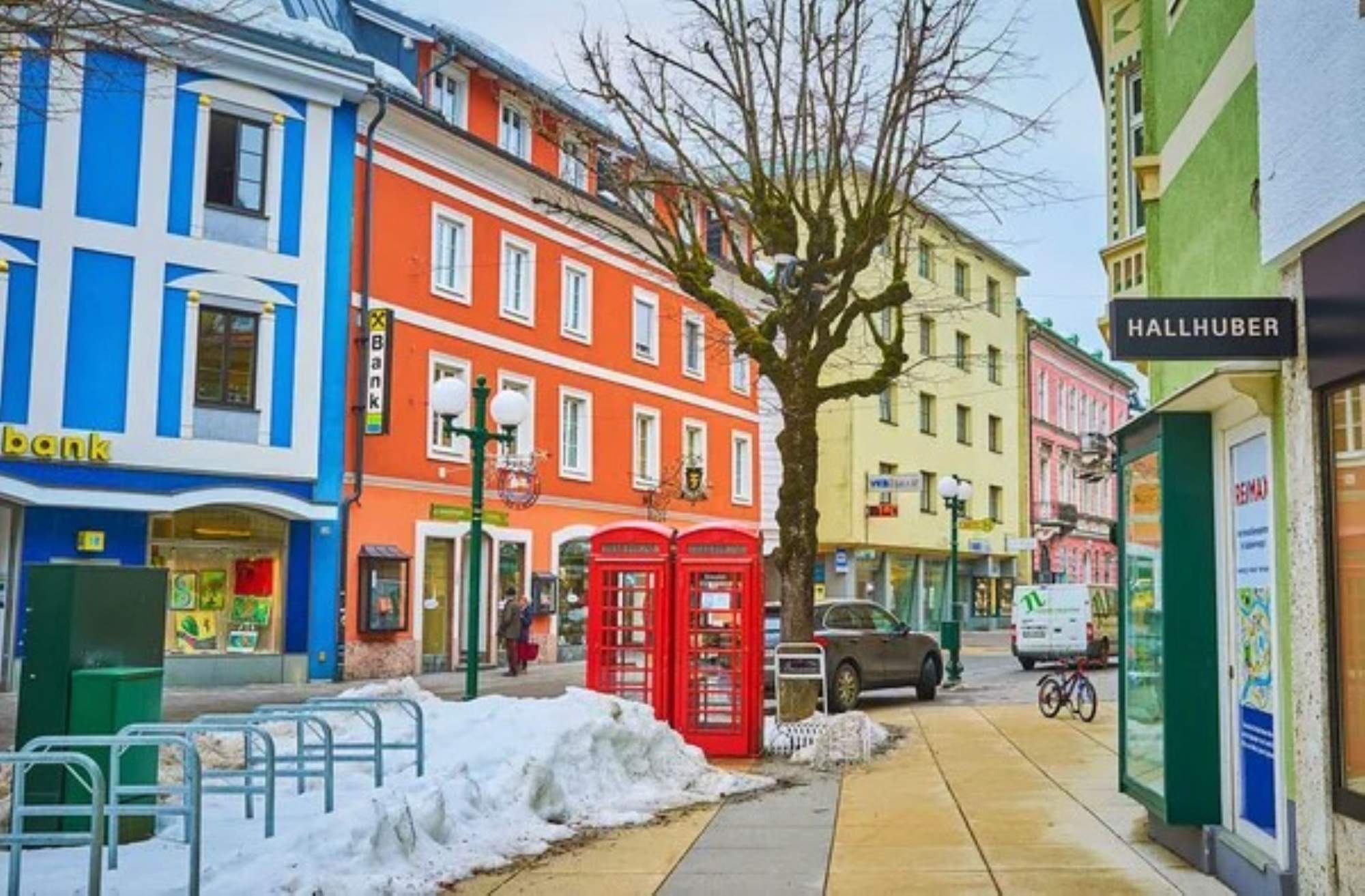 Solve Austria jigsaw puzzle online with 600 pieces