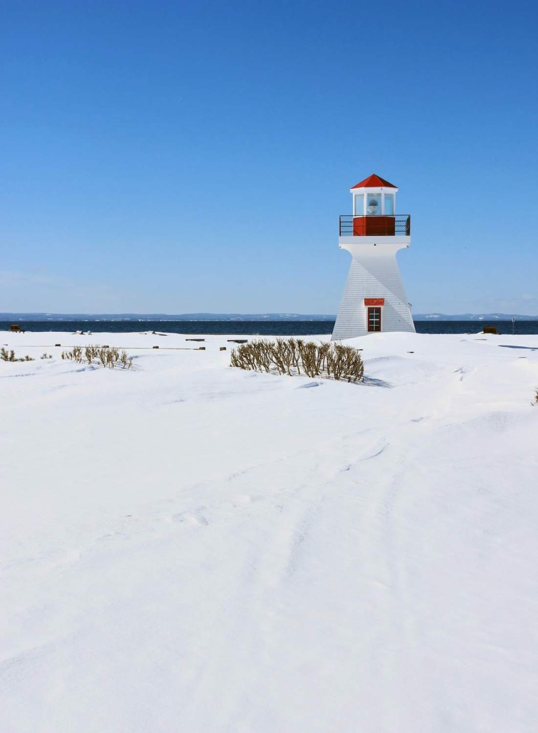 Solve Québec, Canada, Pointe Bonaventure Lighthouse jigsaw puzzle ...