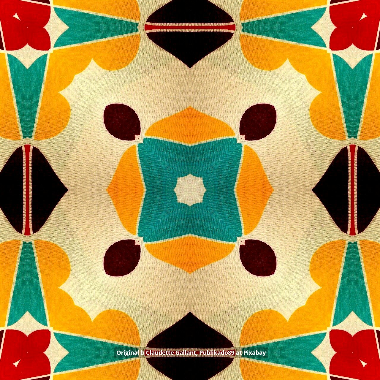 Solve Fancy patterned square jigsaw puzzle online with 100 pieces