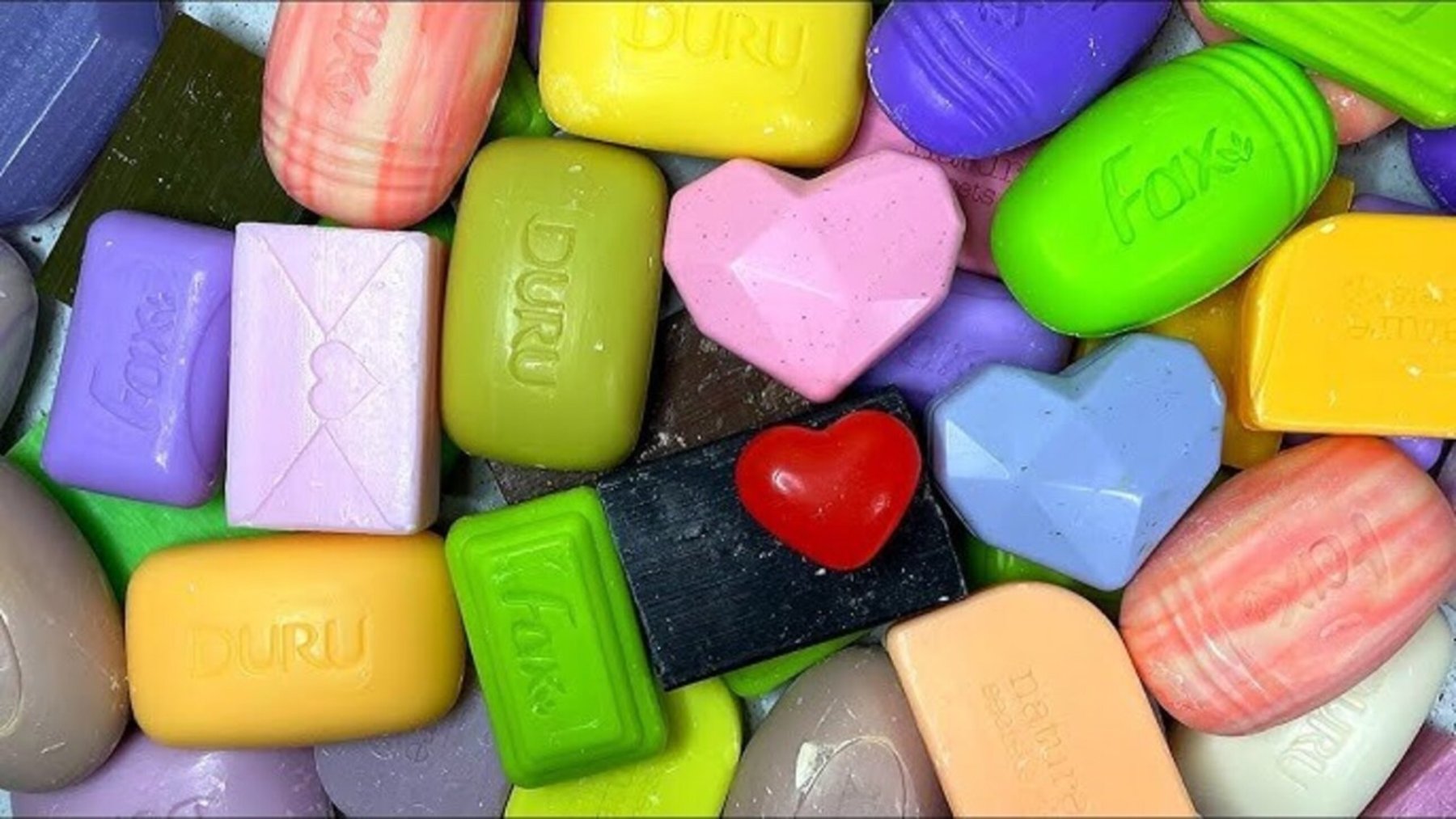 Solve soaps jigsaw puzzle online with 45 pieces