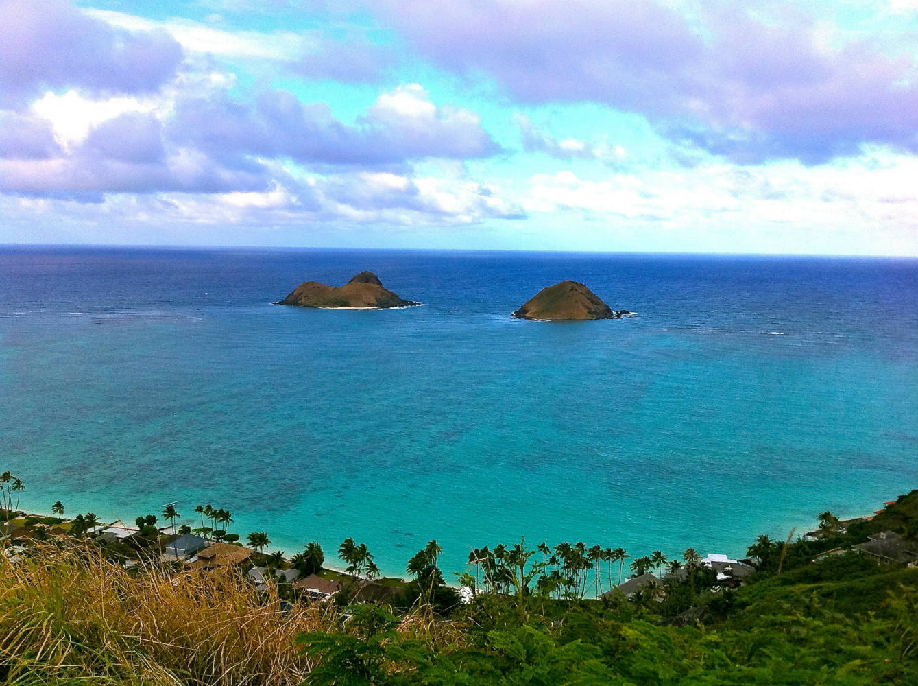 Solve The Mokaluas, Oahu jigsaw puzzle online with 140 pieces