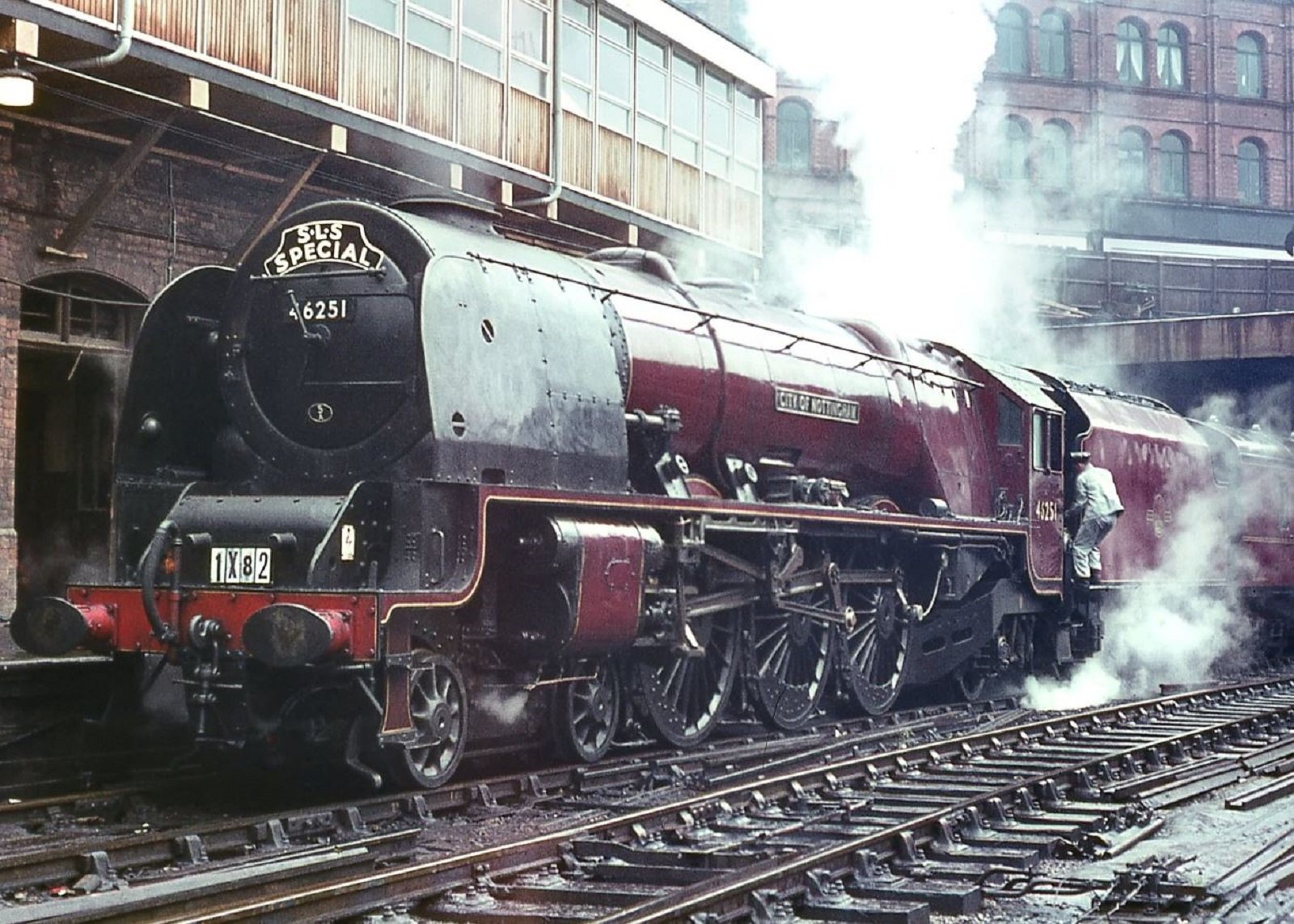 Solve LMS Stanier Princess Coronation class 8P 4-6-2 46251 City of ...