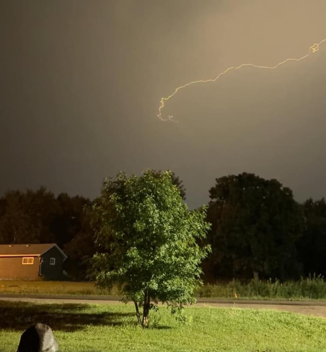 Solve Evening Storm jigsaw puzzle online with 210 pieces