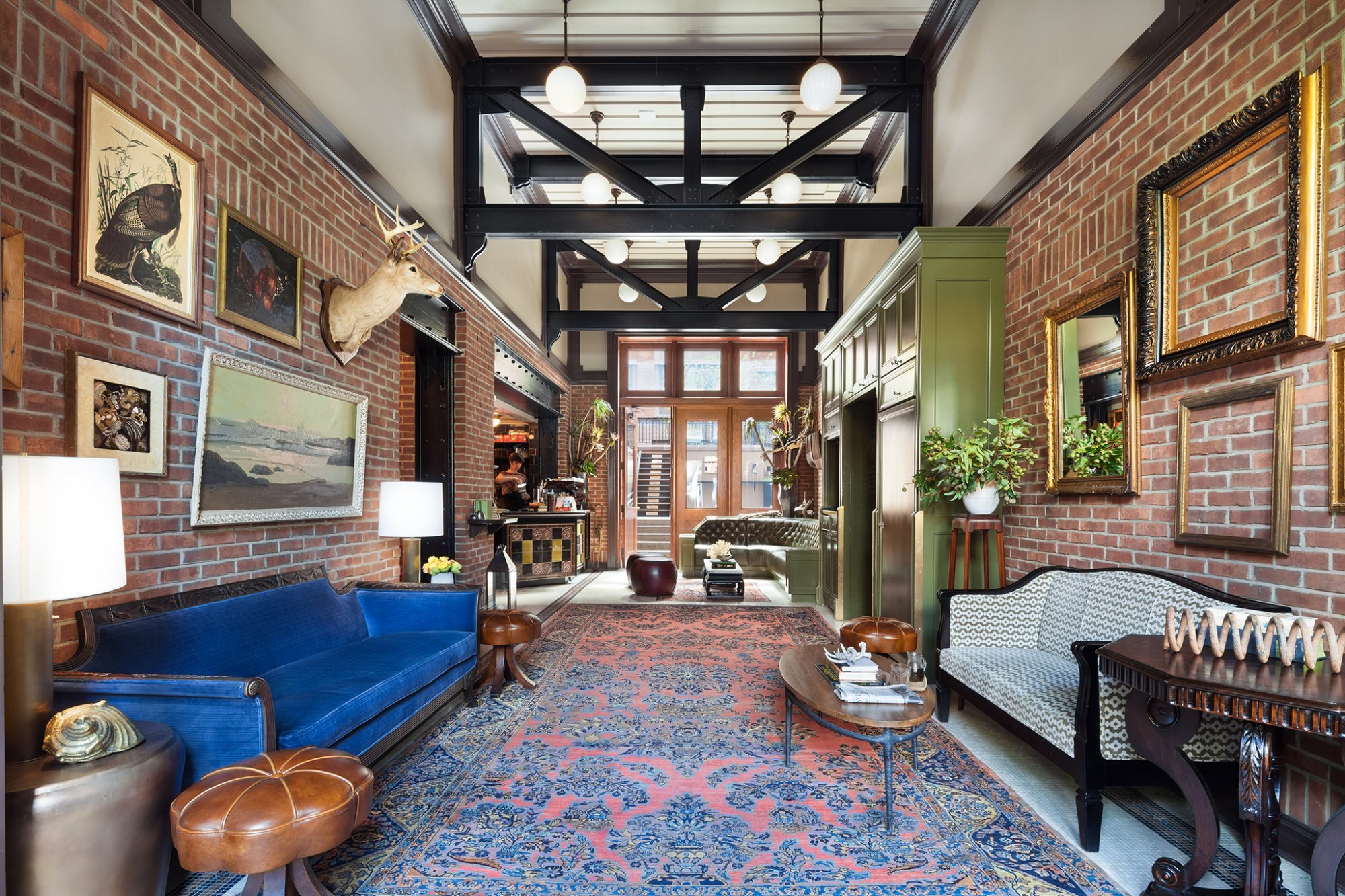 Solve Cozy Hotel Lobby jigsaw puzzle online with 96 pieces