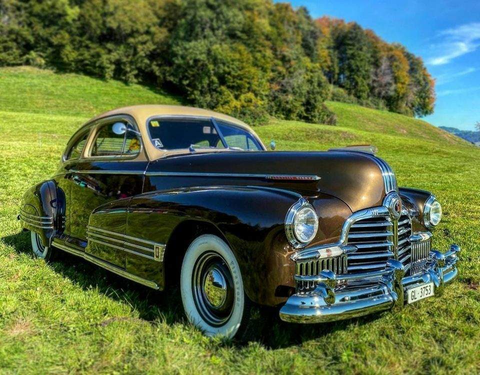 Solve 1942 Pontiac Streamliner Sedan Coupe jigsaw puzzle online with ...
