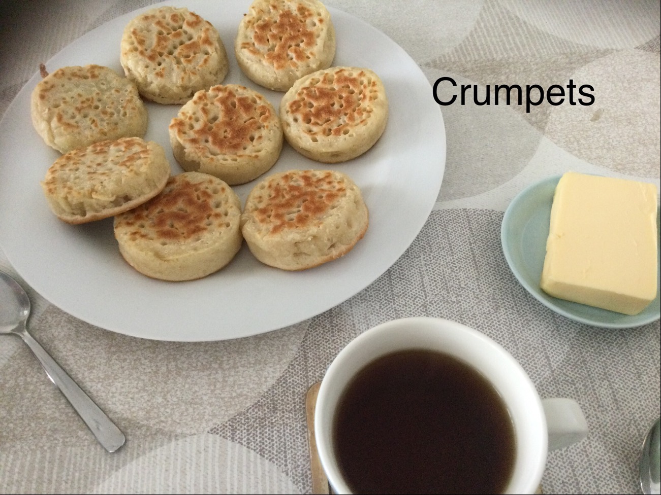 Solve English tea and crumpets jigsaw puzzle online with 130 pieces