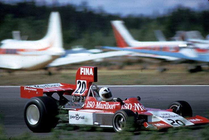 Solve Iso Williams FW01 jigsaw puzzle online with 96 pieces