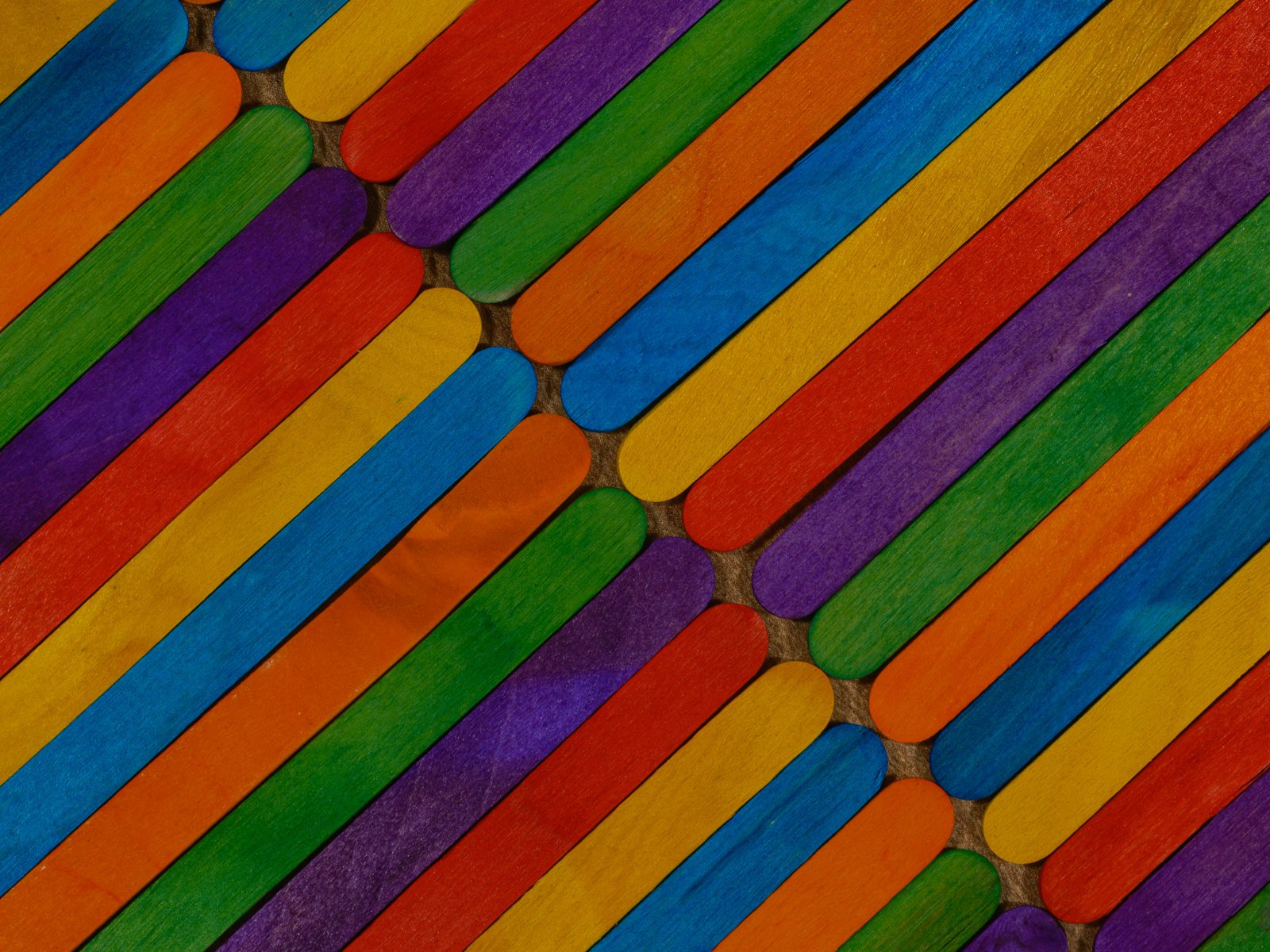 Solve Popsicle sticks jigsaw puzzle online with 48 pieces