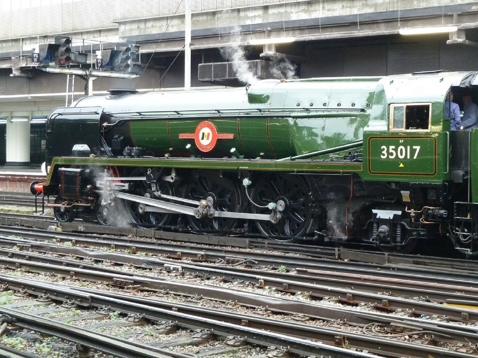 Solve SR Merchant Navy Class 4-6-2 35028 Clan Line disguised as 35017 ...