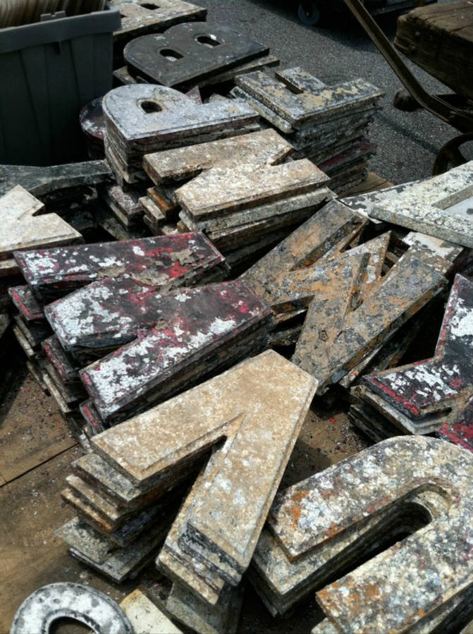 Solve Decay and Corrosion - Letters jigsaw puzzle online with 35 pieces