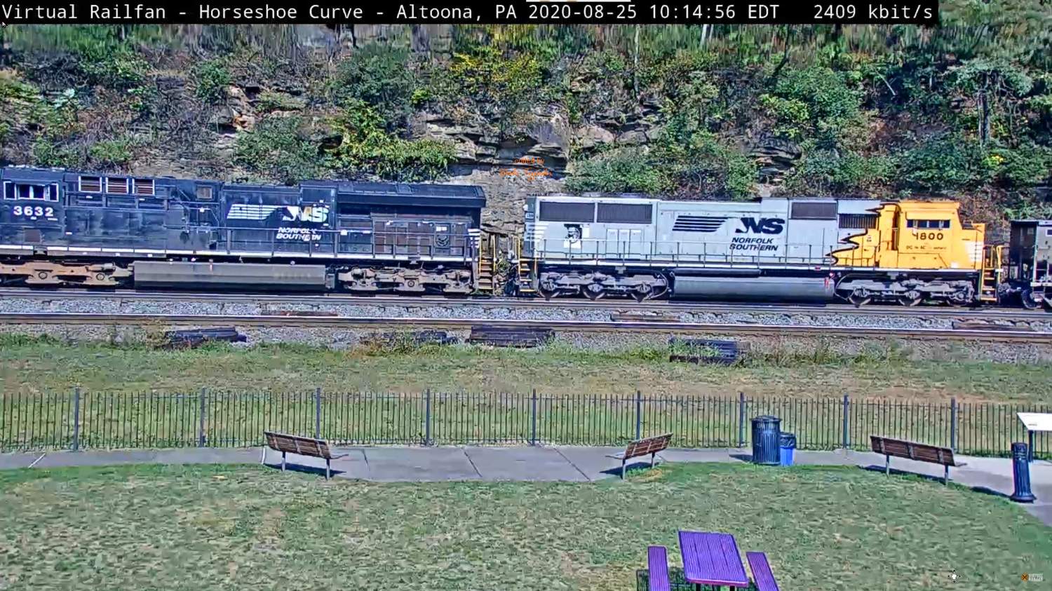 Solve Horseshoe Curve NS-1800 & NS-3632 jigsaw puzzle online with 60 pieces