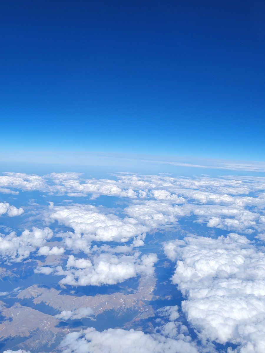 Jigsaw Puzzle | 30 pieces | Landschaftsblick mit Wolken beim Flug eines ...