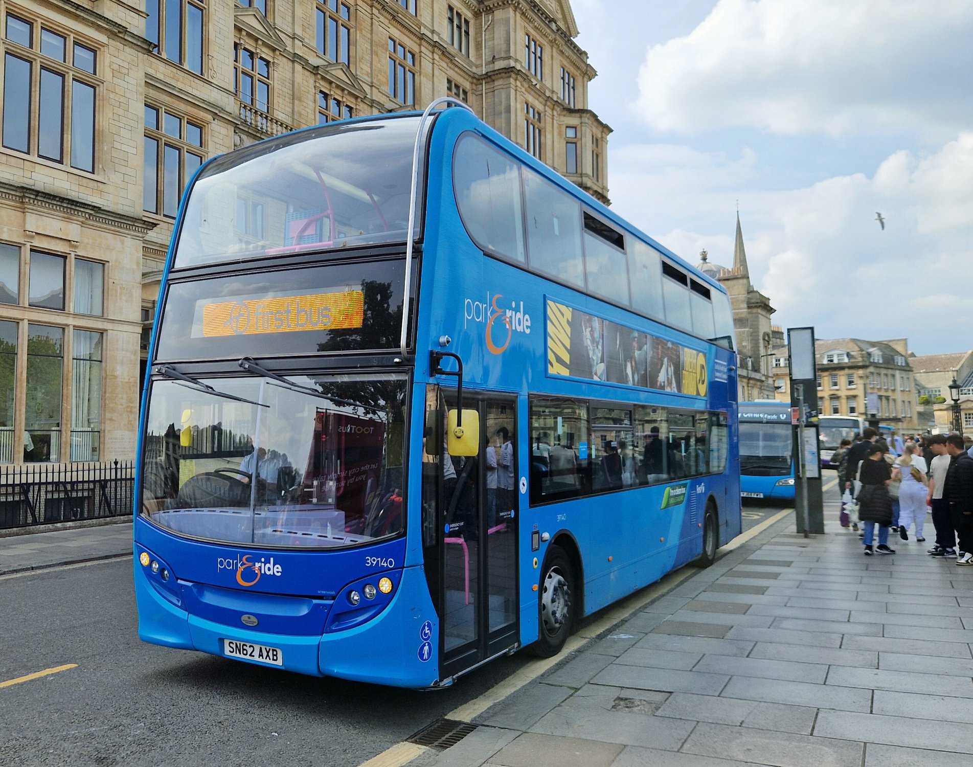 Jigsaw Puzzle | 594 pieces | Bath Bus | Jigidi