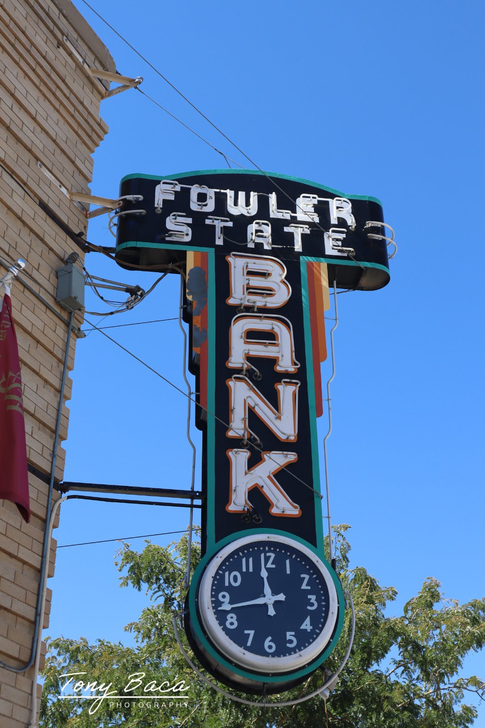 Solve Fowler State Bank jigsaw puzzle online with 600 pieces