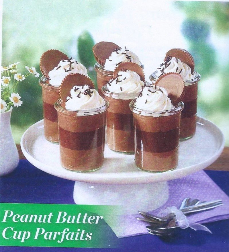 Solve Peanut Butter Cup Parfaits jigsaw puzzle online with 16 pieces