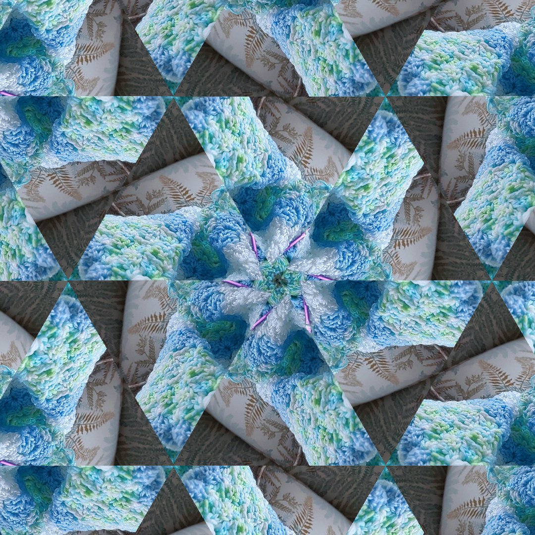 Solve Kaleido jigsaw puzzle online with 16 pieces