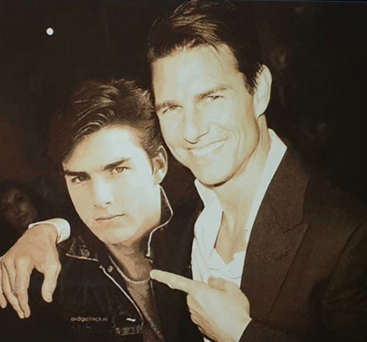 Solve TOM CRUISE jigsaw puzzle online with 25 pieces