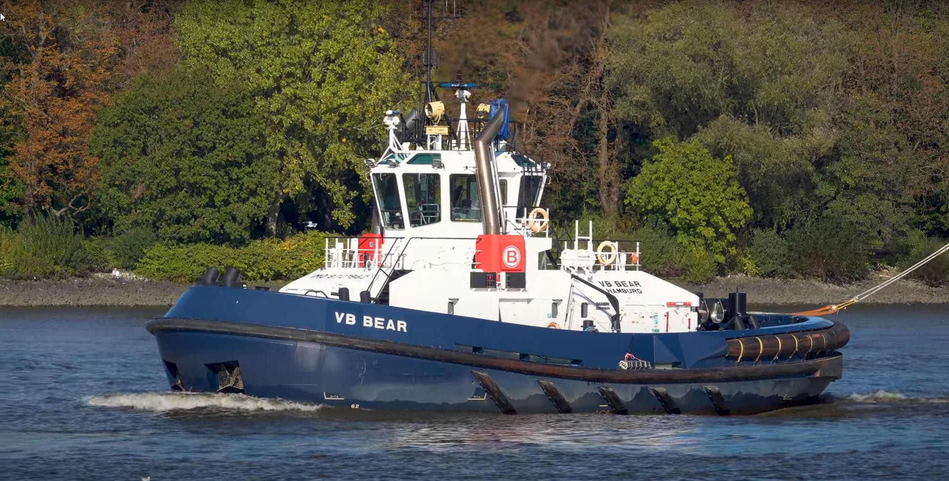 Jigsaw Puzzle | 50 pieces | Tug VB Bear Port of Hamburg Germany | Jigidi