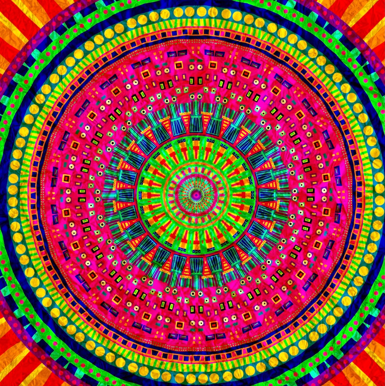 Solve fiesta! jigsaw puzzle online with 100 pieces