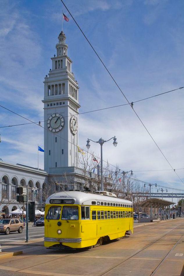 Solve MUNI at San Francisco Ferry Building jigsaw puzzle online with 77 ...