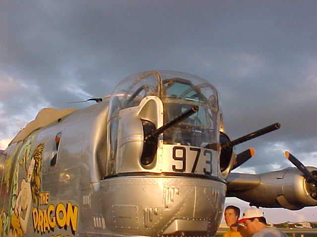 Solve Nose turret B-24 "The Dragon" jigsaw puzzle online with 88 pieces