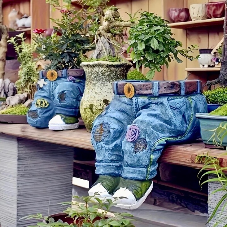 Solve Great Pots jigsaw puzzle online with 16 pieces