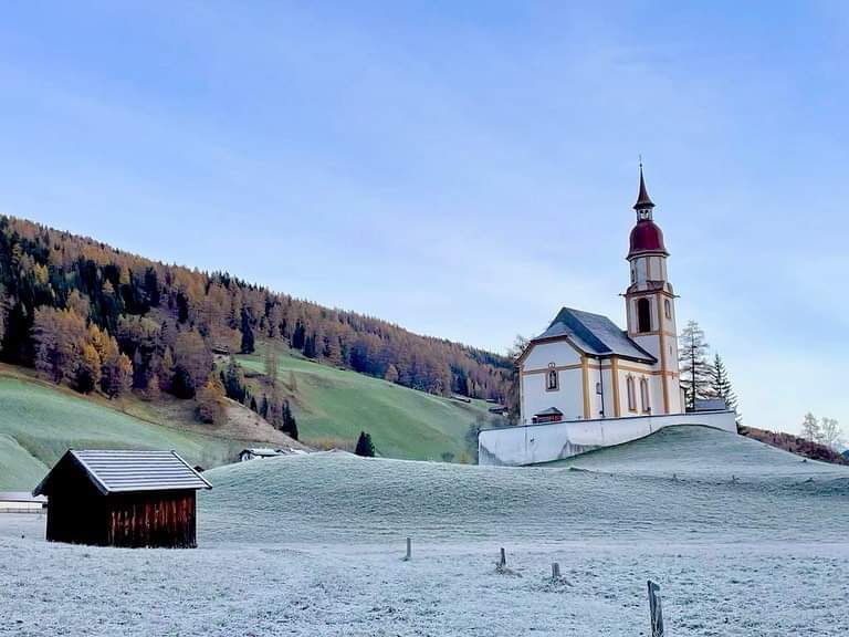 Solve Austria jigsaw puzzle online with 108 pieces