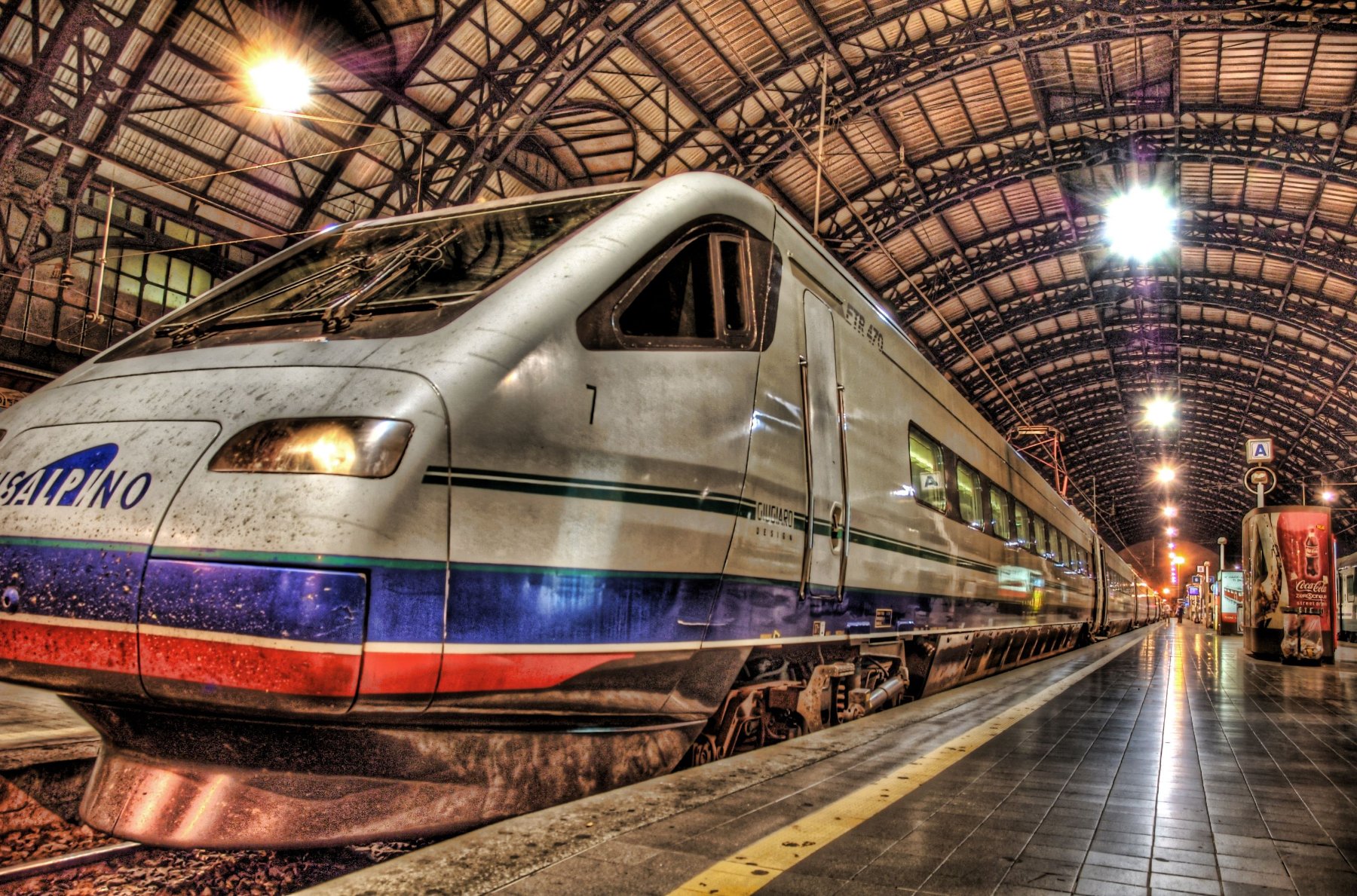 Solve Lisbon behind us, we've arrived in Milan! / 'Dirty Bullet' train ...