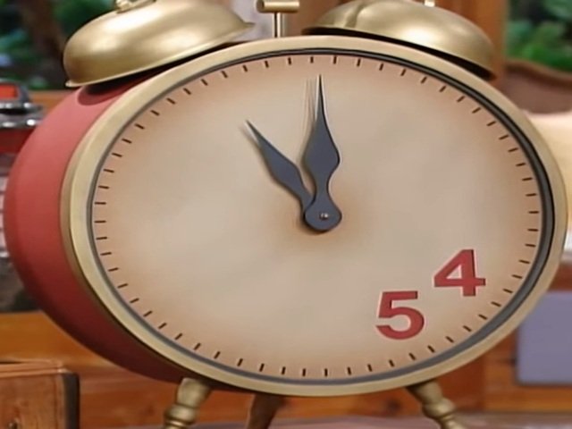 Solve alarm clock jigsaw puzzle online with 12 pieces