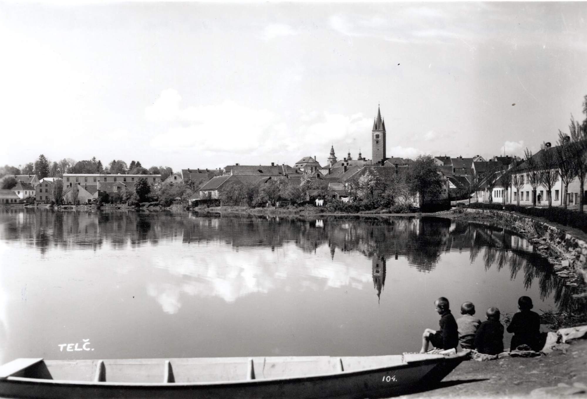 Solve Telč kdysi dávno jigsaw puzzle online with 600 pieces Solve Telč kdysi dávno jigsaw puzzle online with 600 pieces
