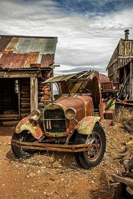 Solve Rust in peace..!! jigsaw puzzle online with 70 pieces