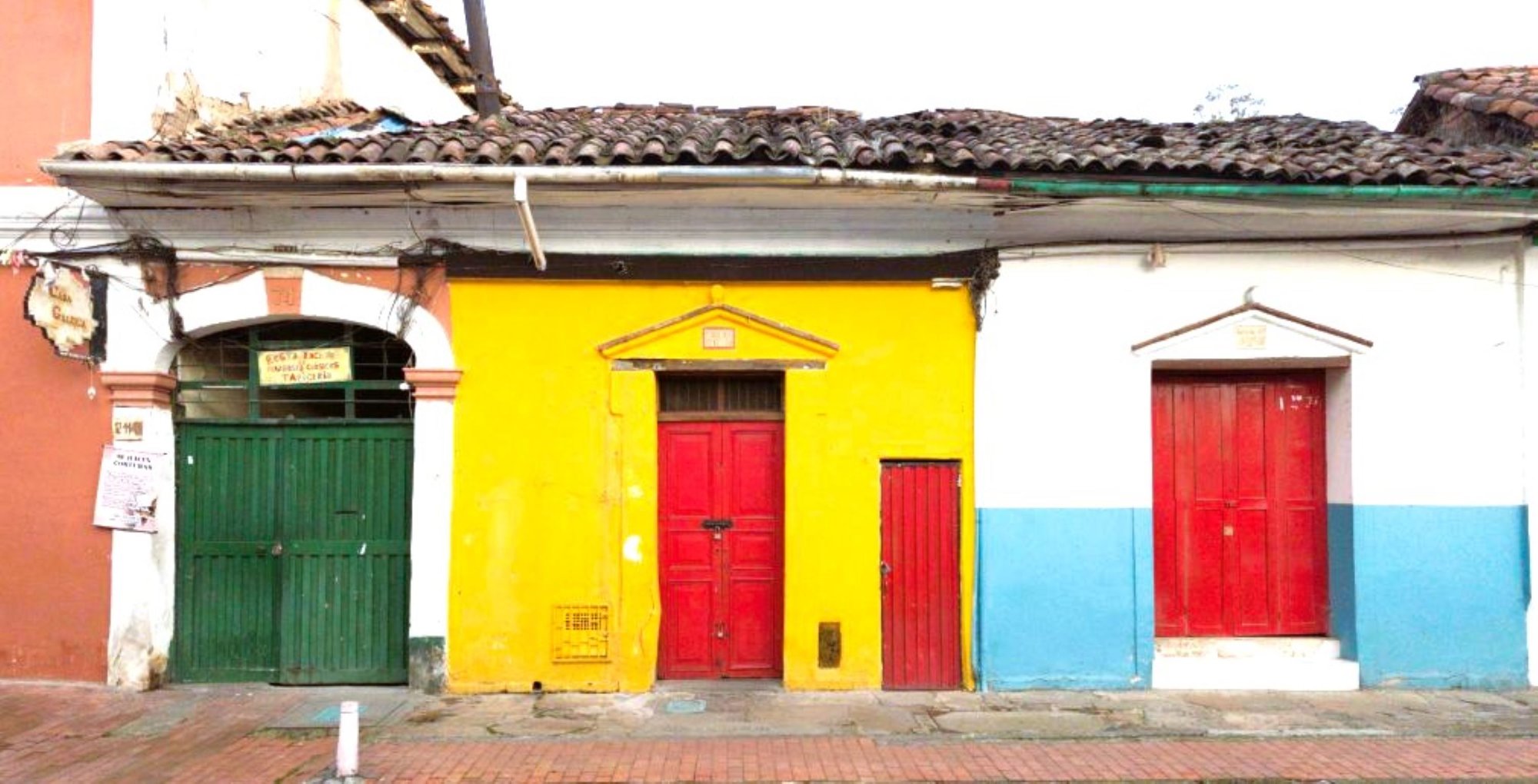 Solve Bogotá-Colombia jigsaw puzzle online with 595 pieces