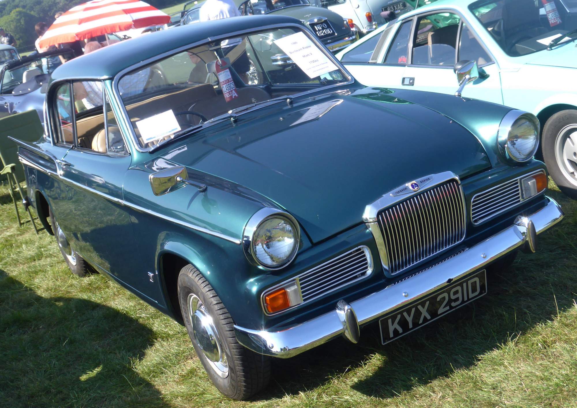 Solve Sunbeam "Rapier" Series V - 1966 jigsaw puzzle online with 234 pieces