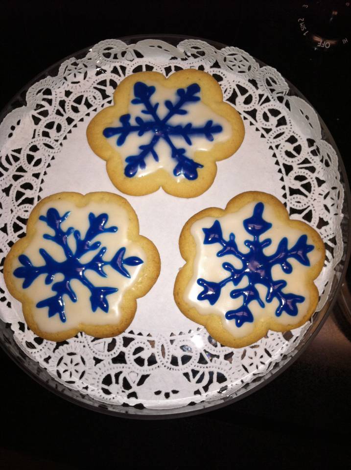 Solve Snowflakes jigsaw puzzle online with 40 pieces