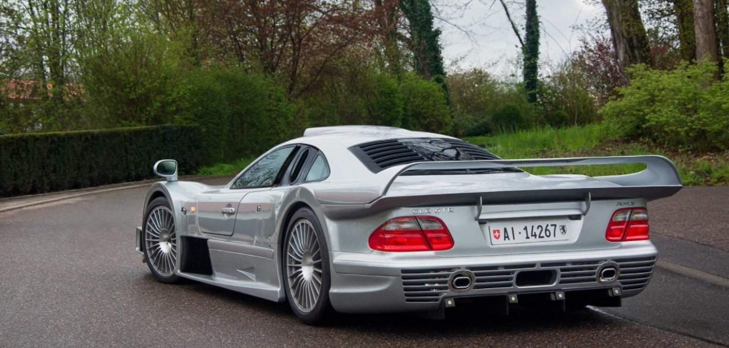 Solve Fast Mercedes jigsaw puzzle online with 136 pieces