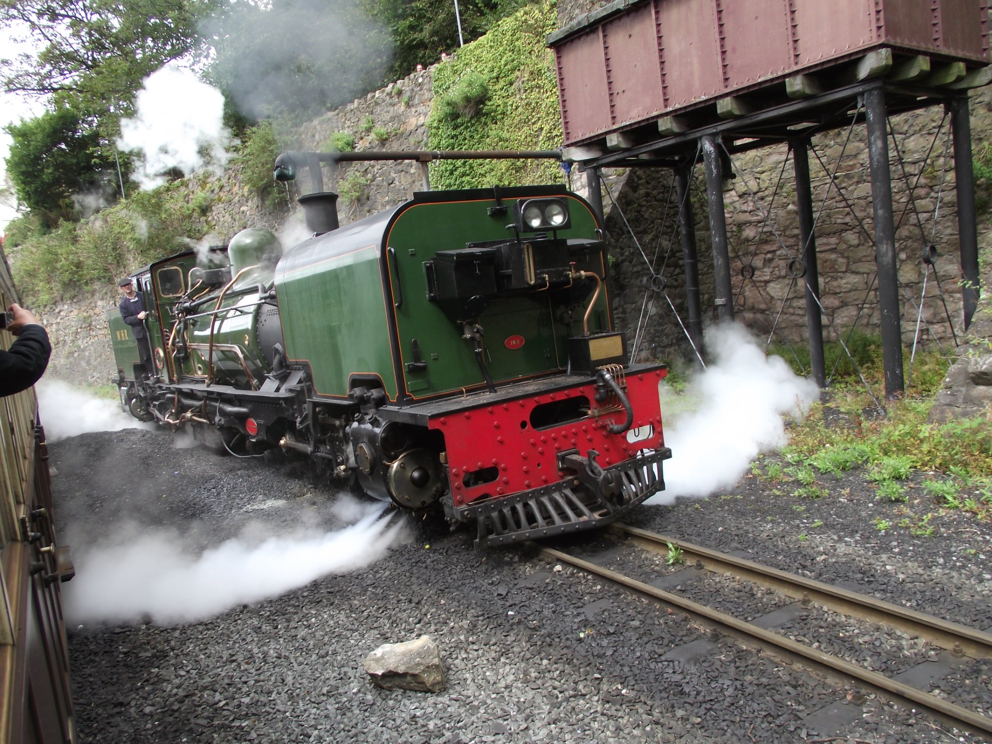 Solve Welsh Highland Railway Garratt locomotive NG143 jigsaw puzzle online with 108 pieces