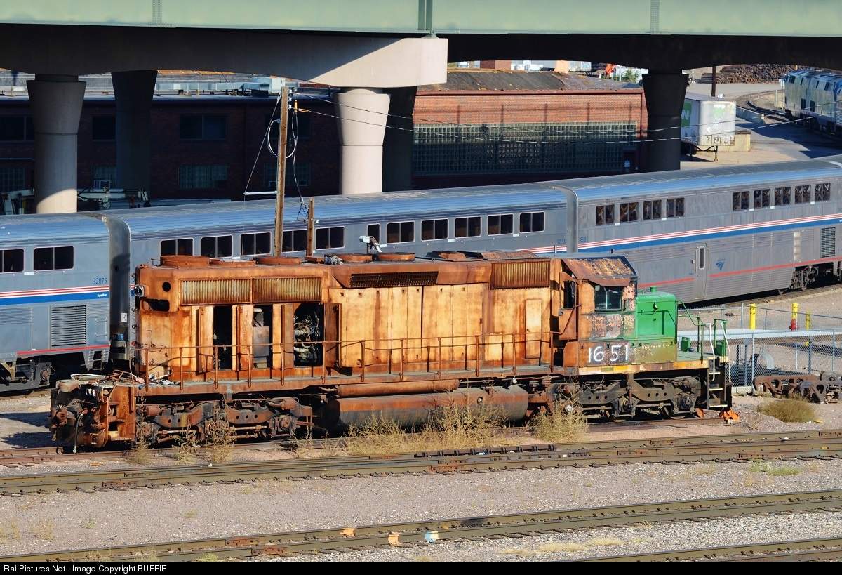 Solve bnsf#1651, bnsf engine servicing facility, denver, co. jigsaw ...